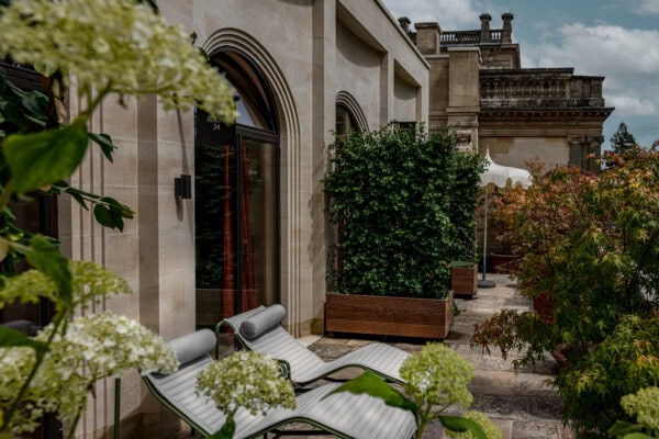Cowley Manor Experimental through the Looking Glass - IRK Magazine